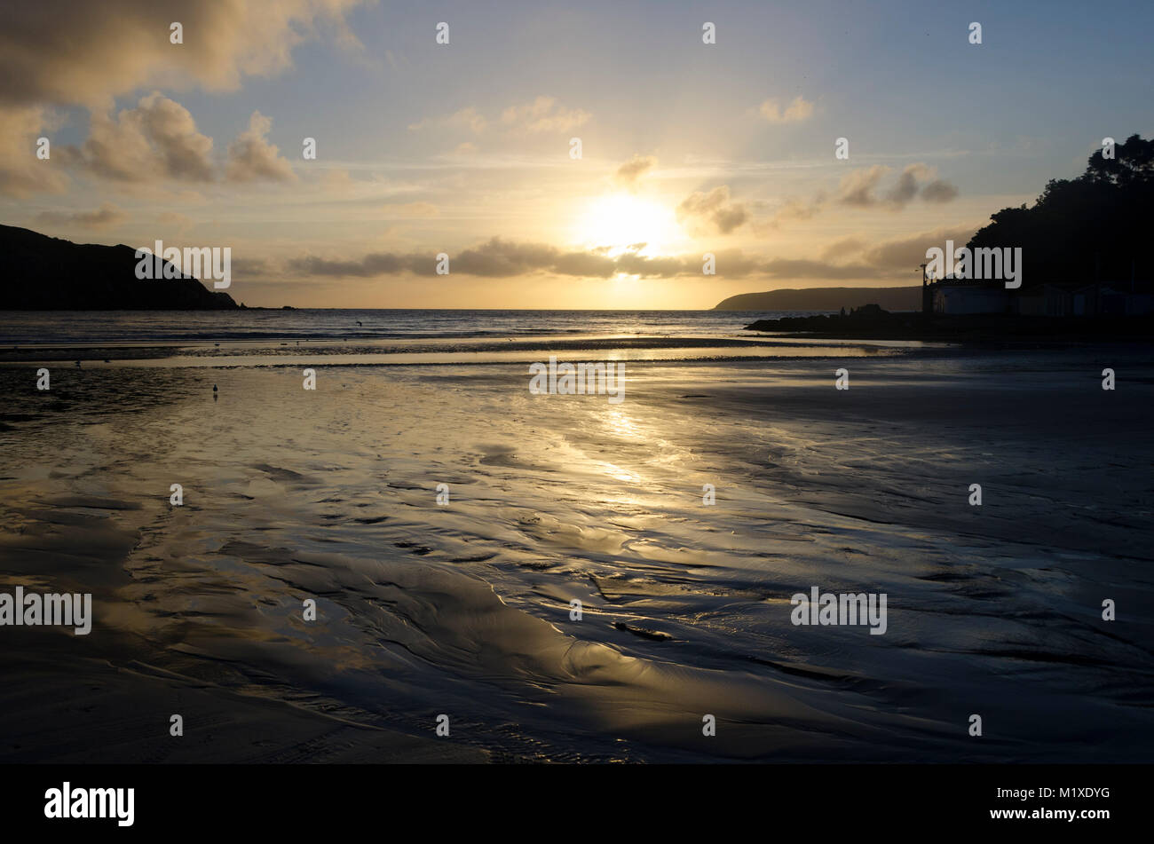 Sunset, Titahi Bay, Porirua, New Zealand Stock Photo - Alamy