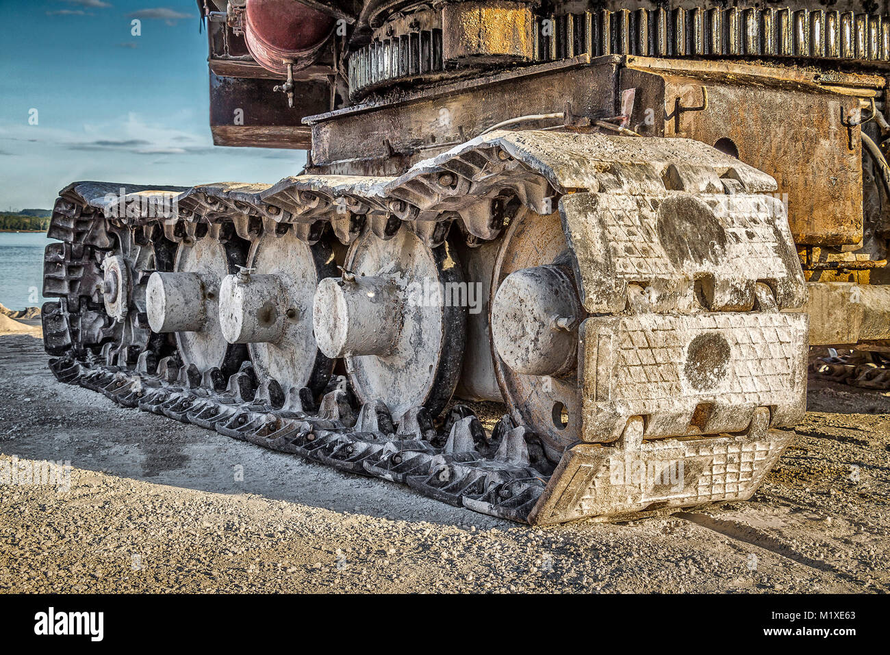 Caterpillar wheel excavator High Resolution Stock Photography and ...