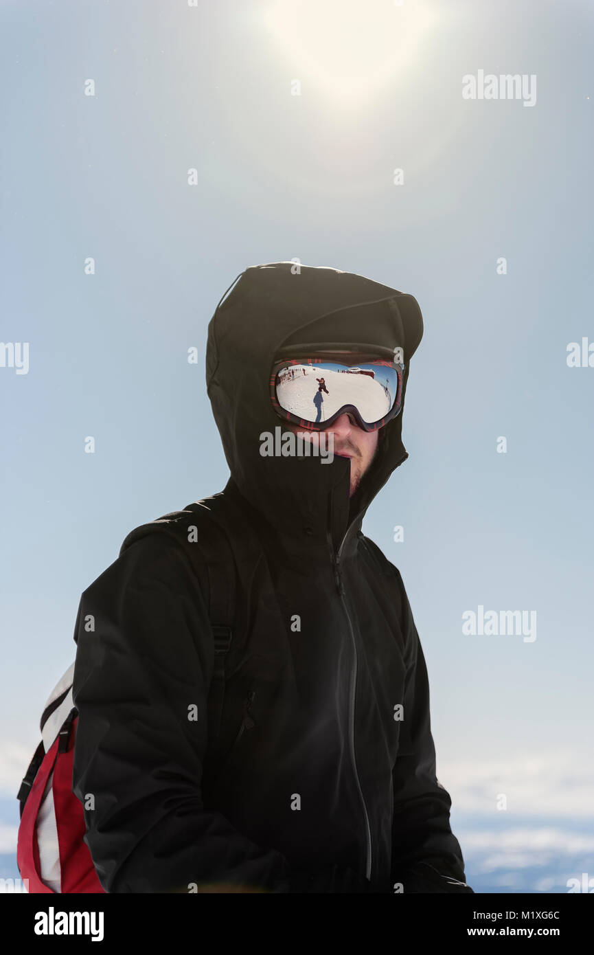 Man Wearing Goggles High Resolution Stock Photography and Images - Alamy