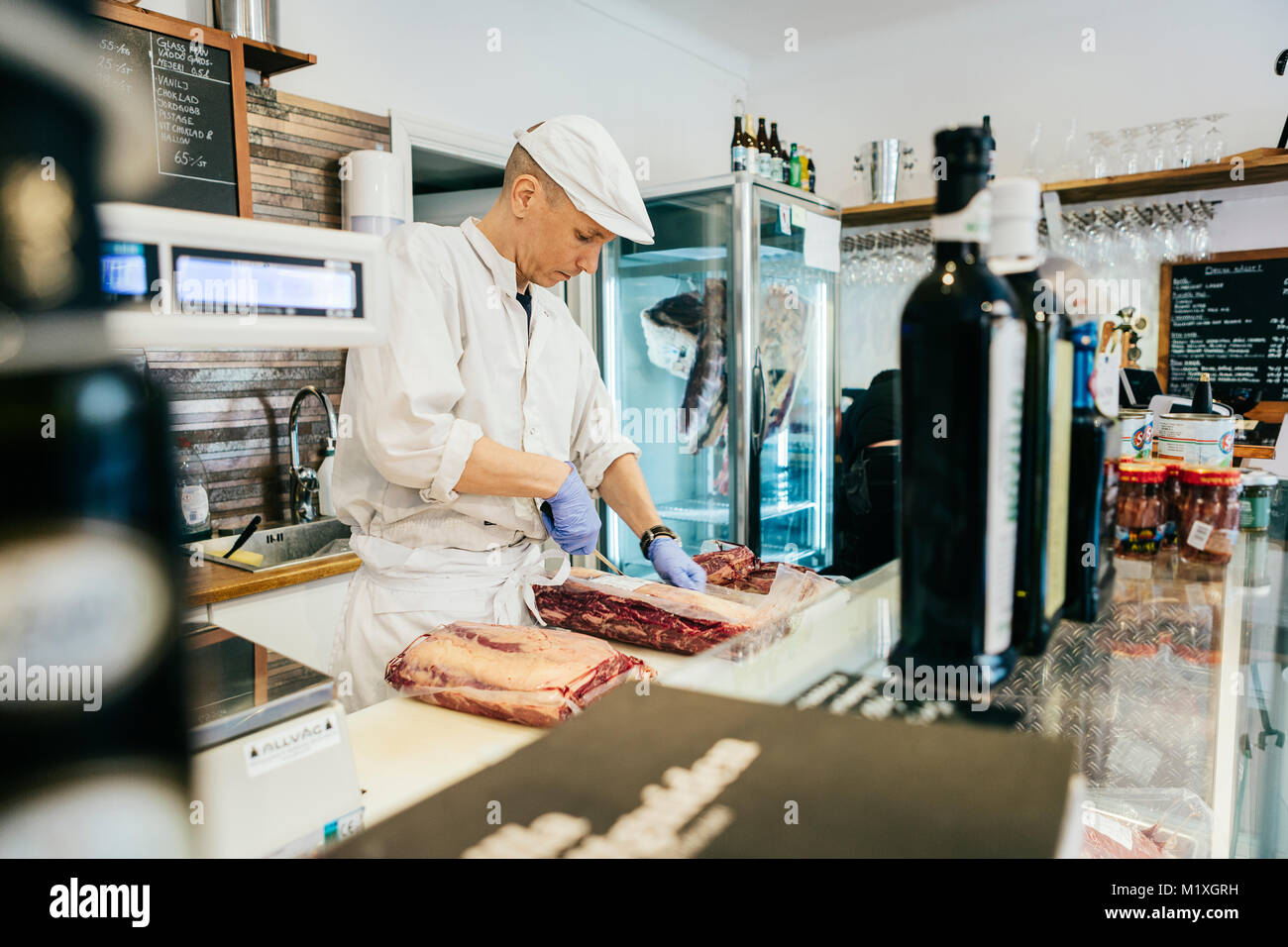 Horizontal slicing hi-res stock photography and images - Alamy