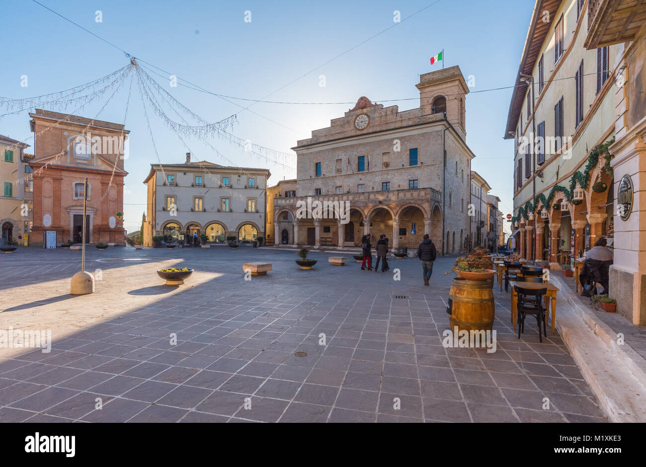 Montefalco village italy people hi-res stock photography and images - Alamy