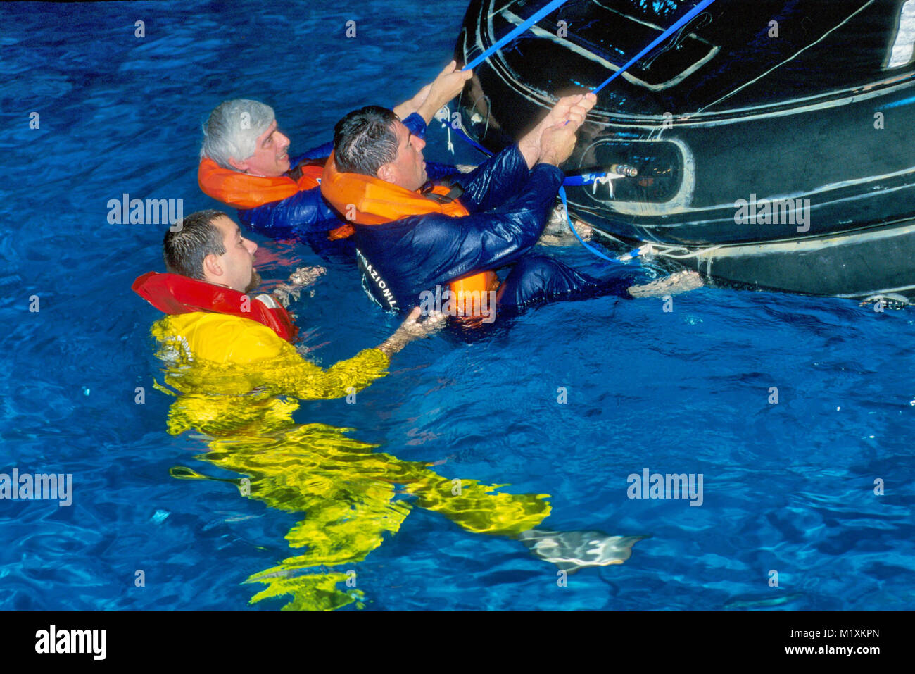 Shipwreck recovery hi-res stock photography and images - Alamy