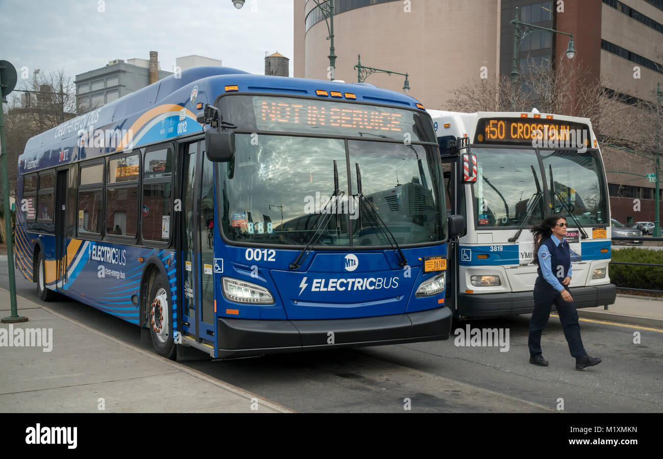 One of 10 all-new, all-electric New Flyer manufactured test buses at ...