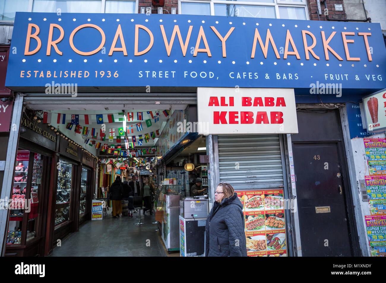 Tooting market hi-res stock photography and images - Alamy