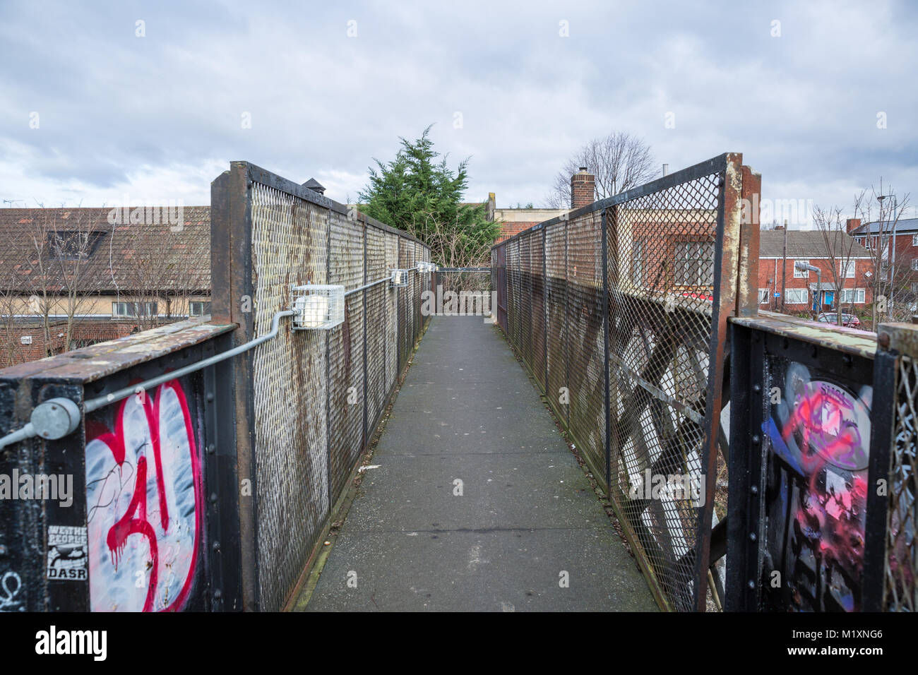 Railway bridge Tooting Stock Photo - Alamy
