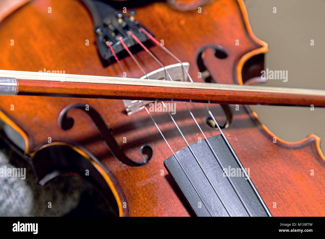 Nail violin hi-res stock photography and images - Alamy