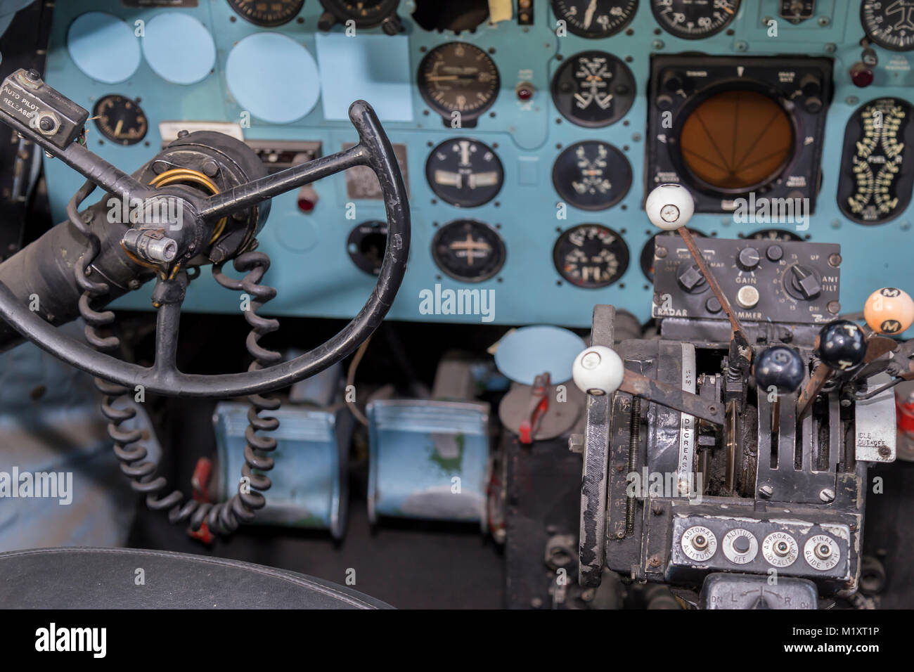 Cockpit view of old aircraft Stock Photo - Alamy