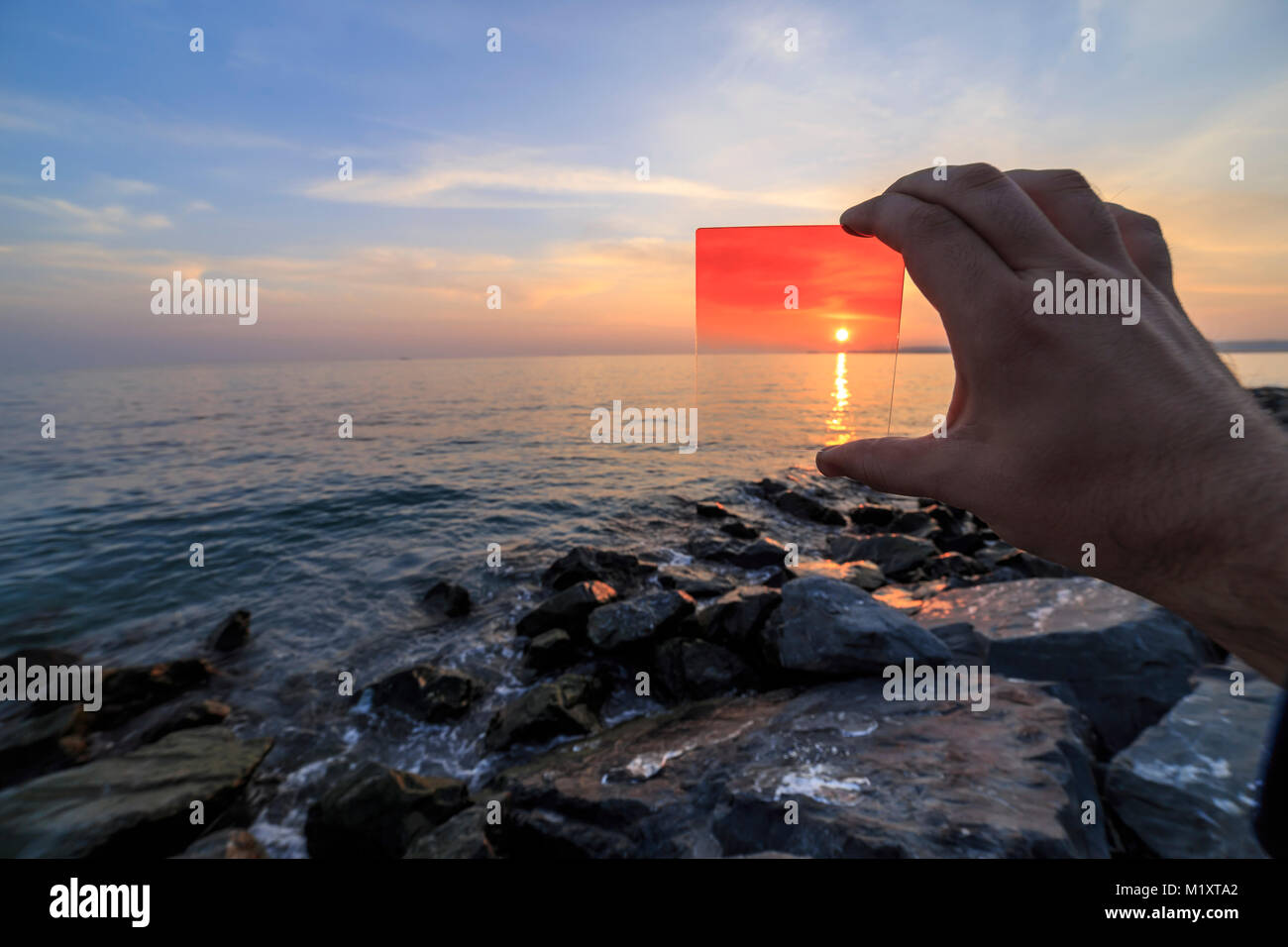 How to red filter effects the image, reverse light image and very ...