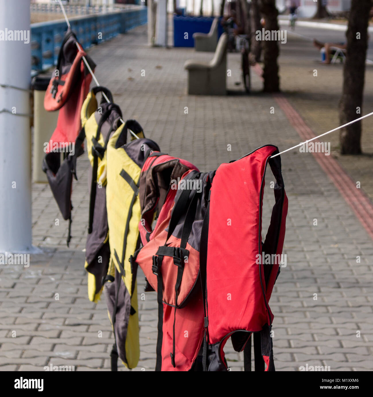 Life jacket drowning hi-res stock photography and images - Alamy