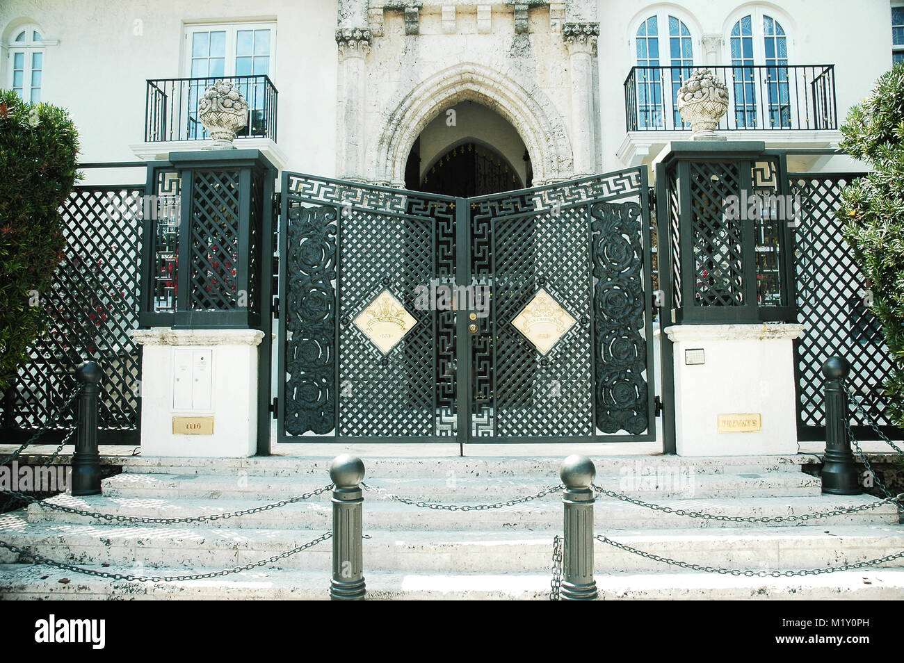 Miami mansion gate High Resolution Stock Photography and Images - Alamy