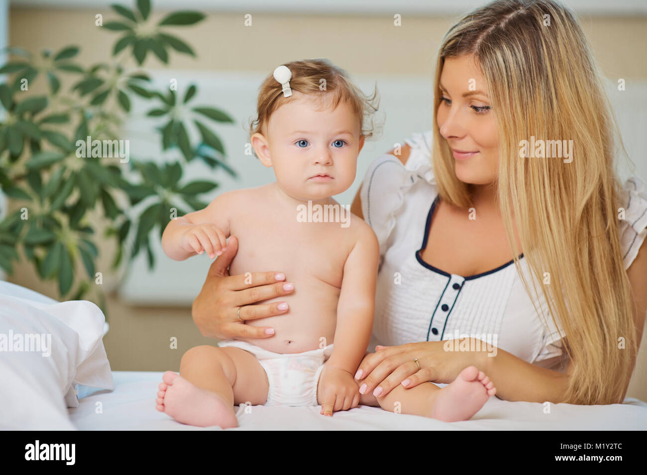 Child in the room hi-res stock photography and images - Alamy