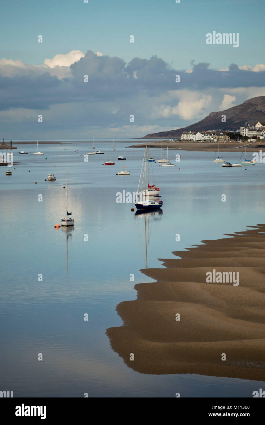 British harbour hi-res stock photography and images - Alamy