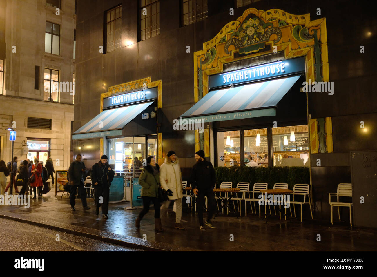 The spaghetti house restaurant london hi-res stock photography and ...