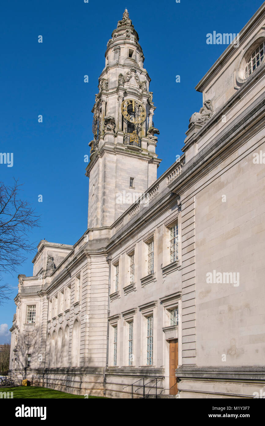 Cardiff City Hall and Clock Tower Stock Photo - Alamy