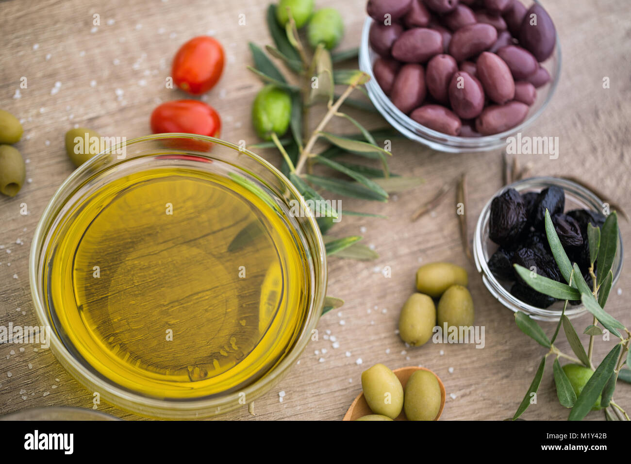Healthy olives and extra virgin olive oil Stock Photo - Alamy