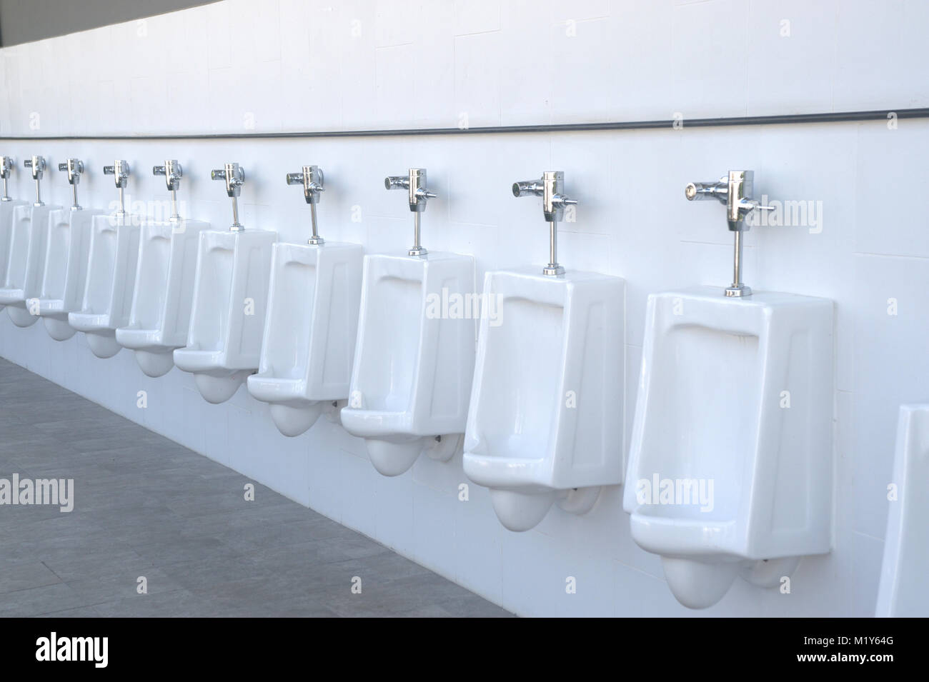 Men male new modern restroom hi-res stock photography and images - Alamy