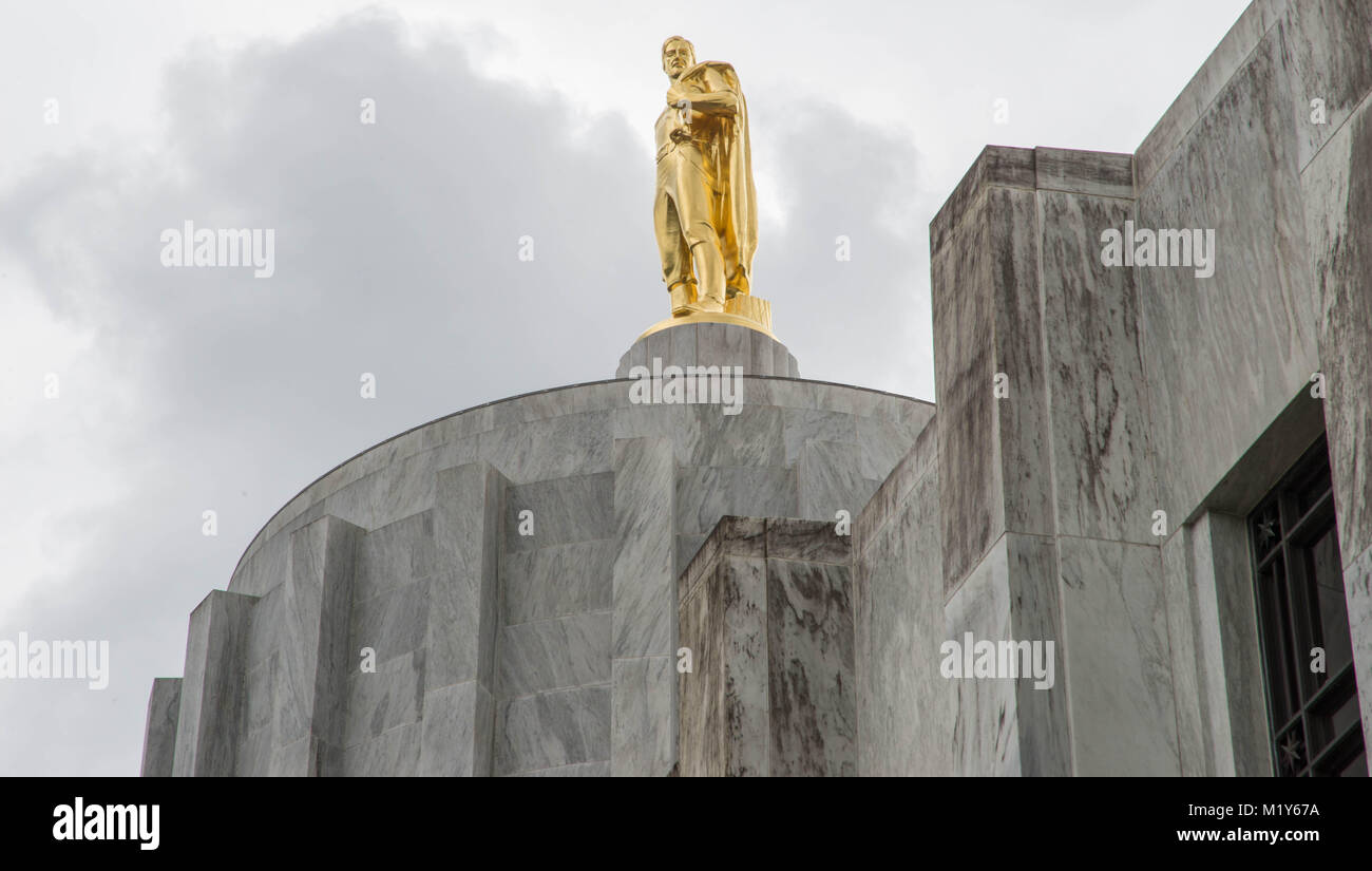 Oregon capitol gold hi-res stock photography and images - Alamy