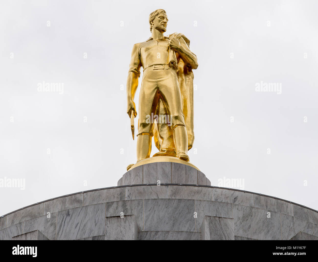 Oregon pioneer statue hi-res stock photography and images - Alamy
