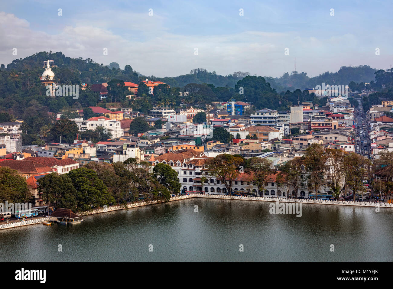 Kandy lake hi-res stock photography and images - Alamy