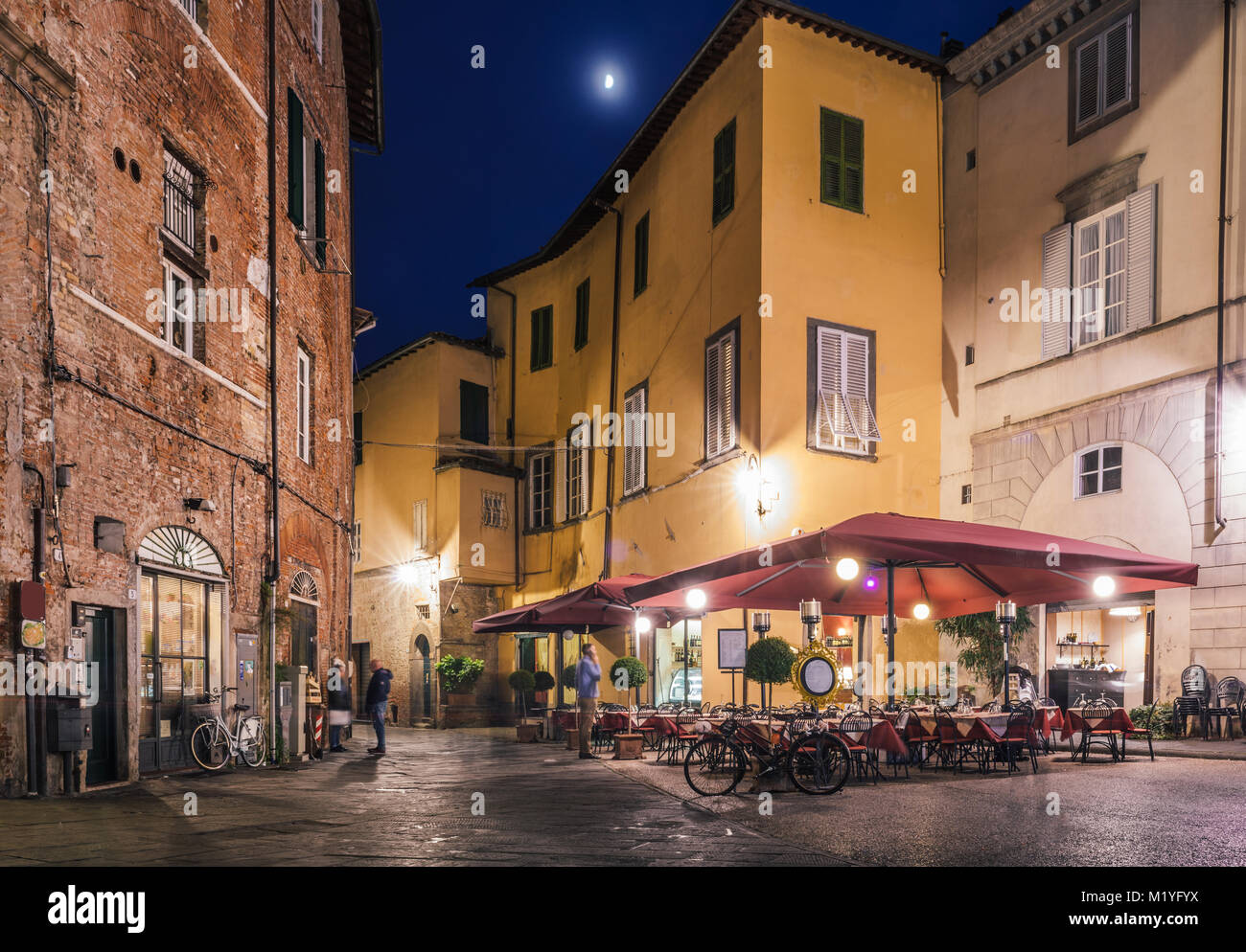 Cafe architecture hi-res stock photography and images - Alamy