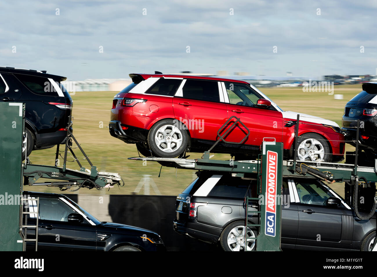 Car transporter lorry hi-res stock photography and images - Alamy