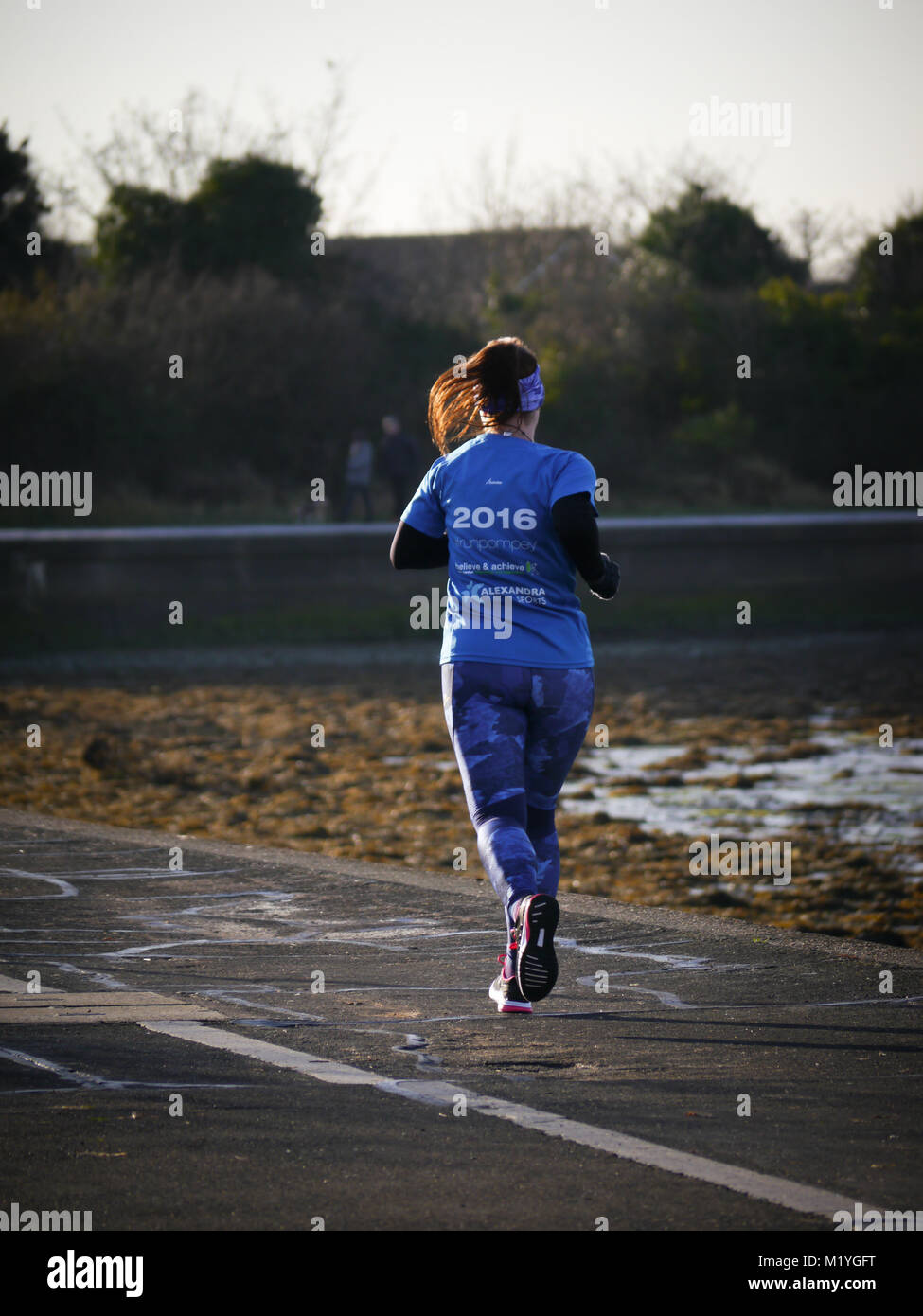 Lady running hi-res stock photography and images - Alamy