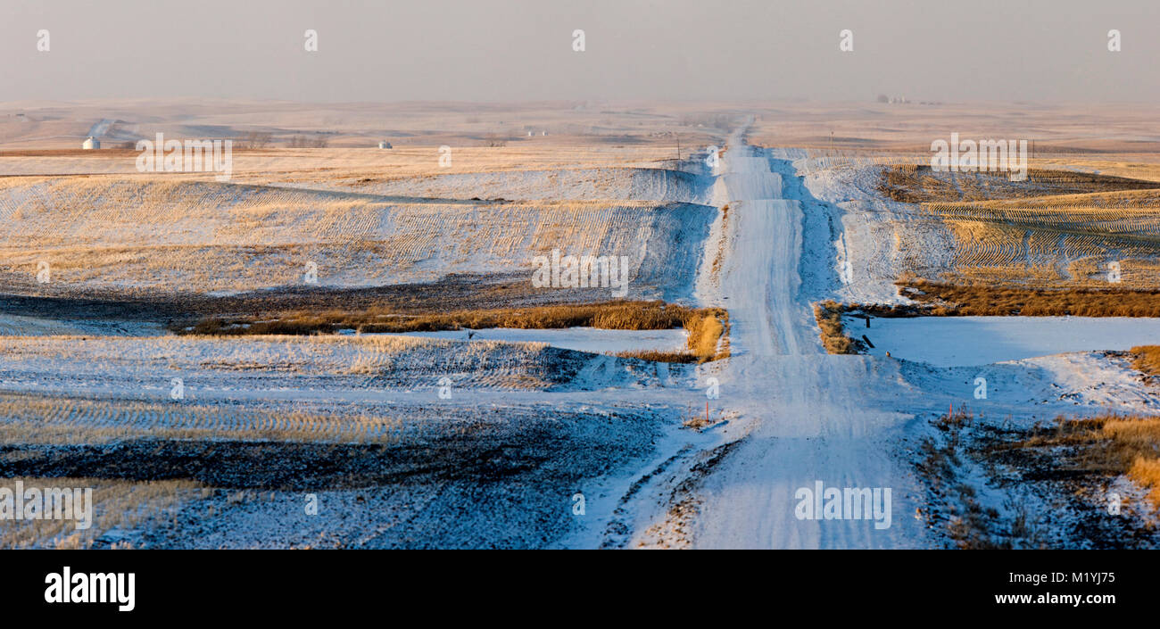 Saskatchewan winter sun hi-res stock photography and images - Alamy
