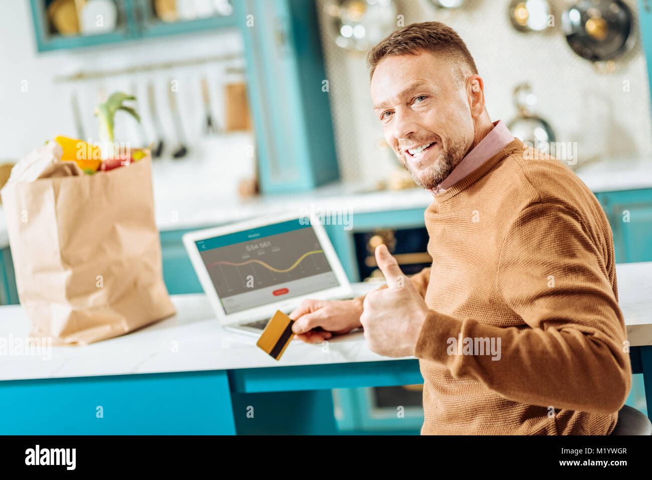 Online banking system hi-res stock photography and images - Alamy