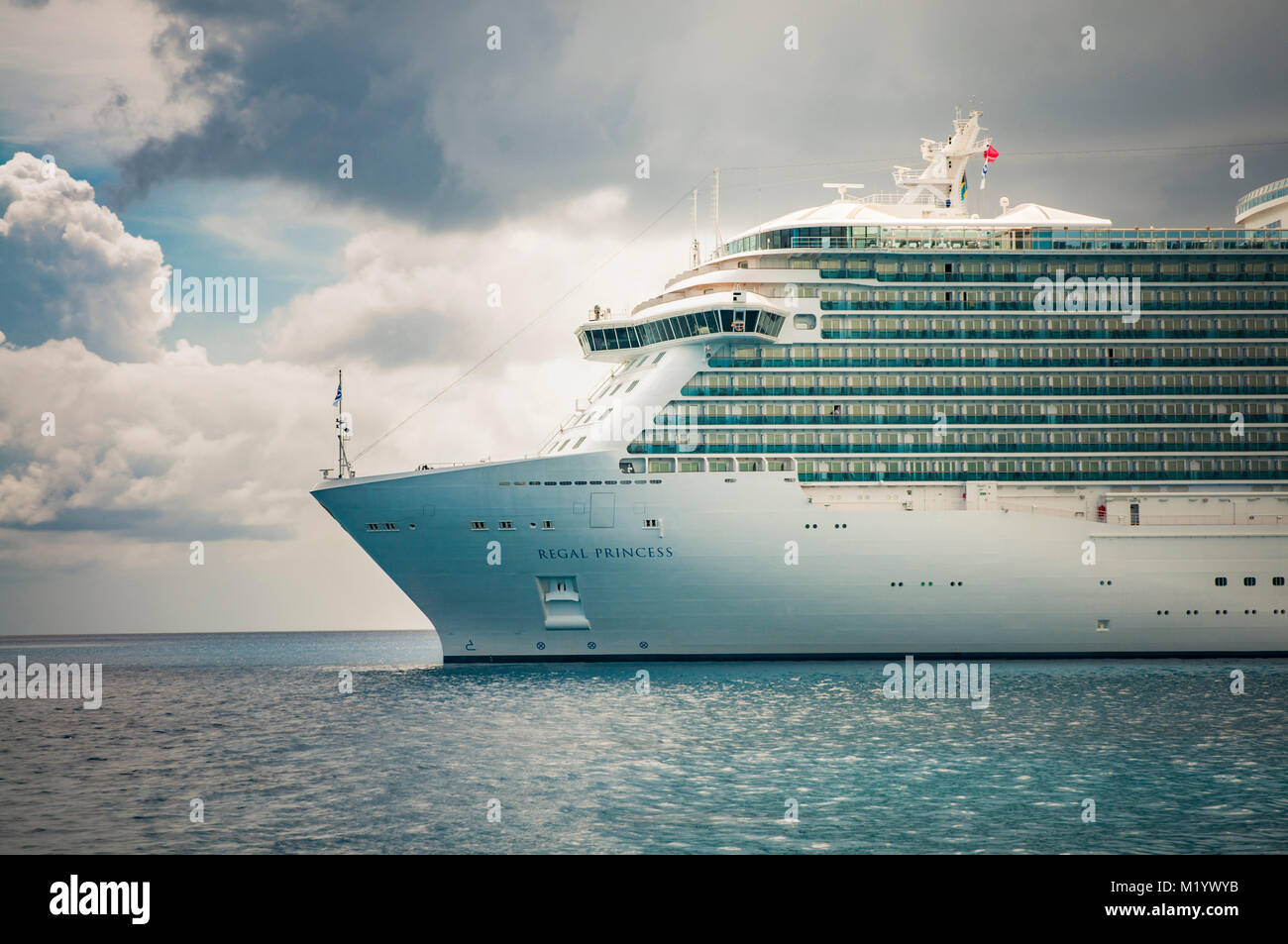 Cruise ship in the open ocean Stock Photo - Alamy