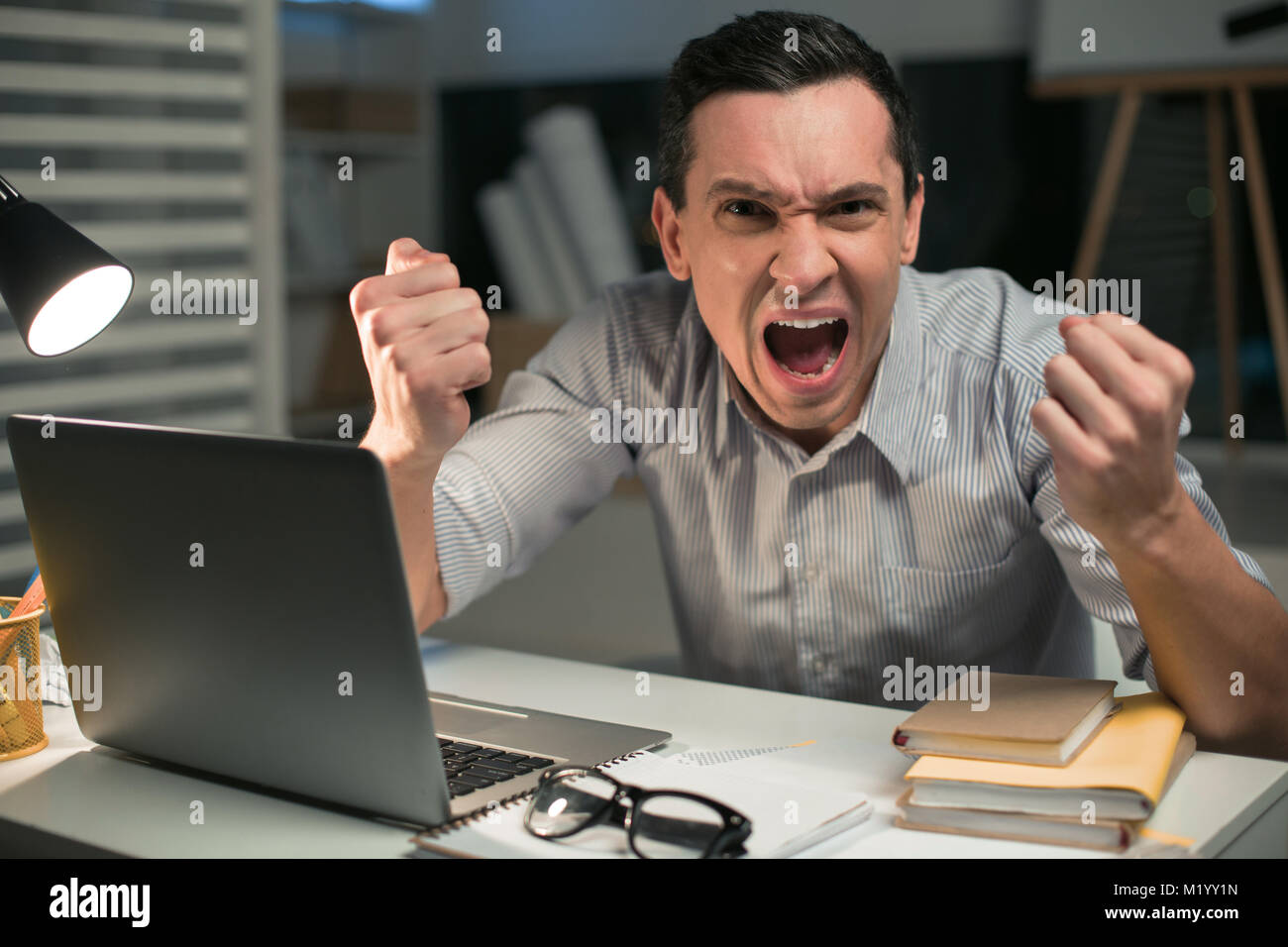 Stress overloading hi-res stock photography and images - Alamy