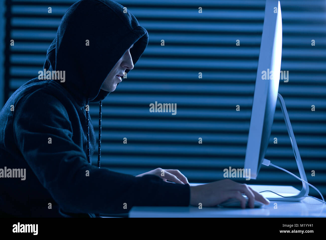 Focus gamer hi-res stock photography and images - Alamy