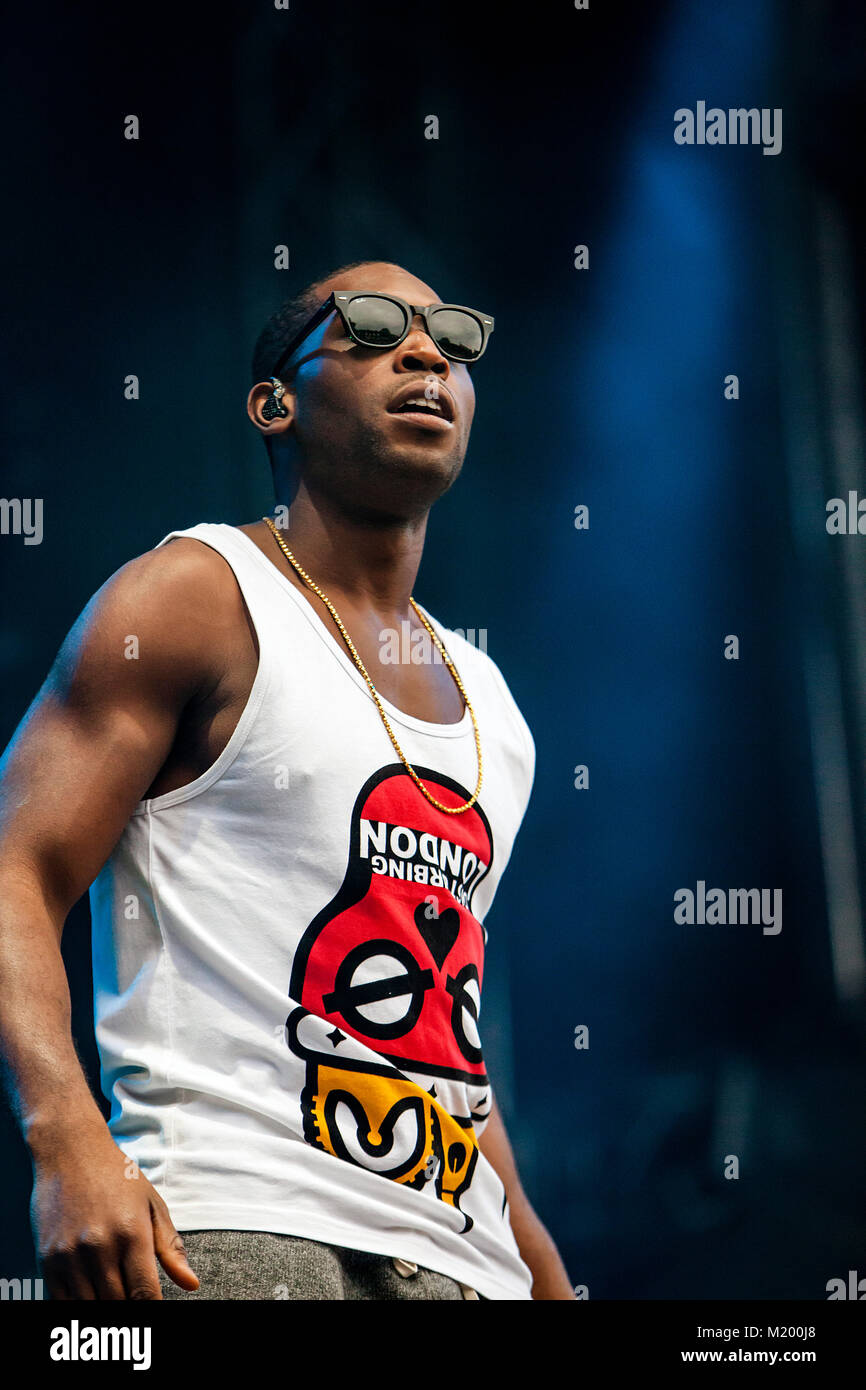 Tinie tempah performs on stage hi-res stock photography and images - Alamy