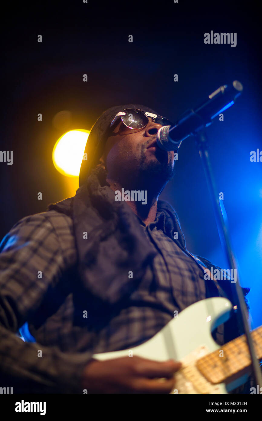 American rap artist wyclef jean hi-res stock photography and images - Alamy