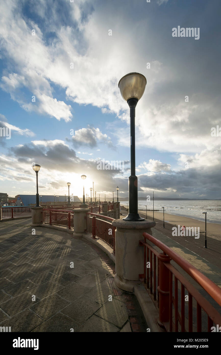 The promenade in rhyl hi-res stock photography and images - Alamy