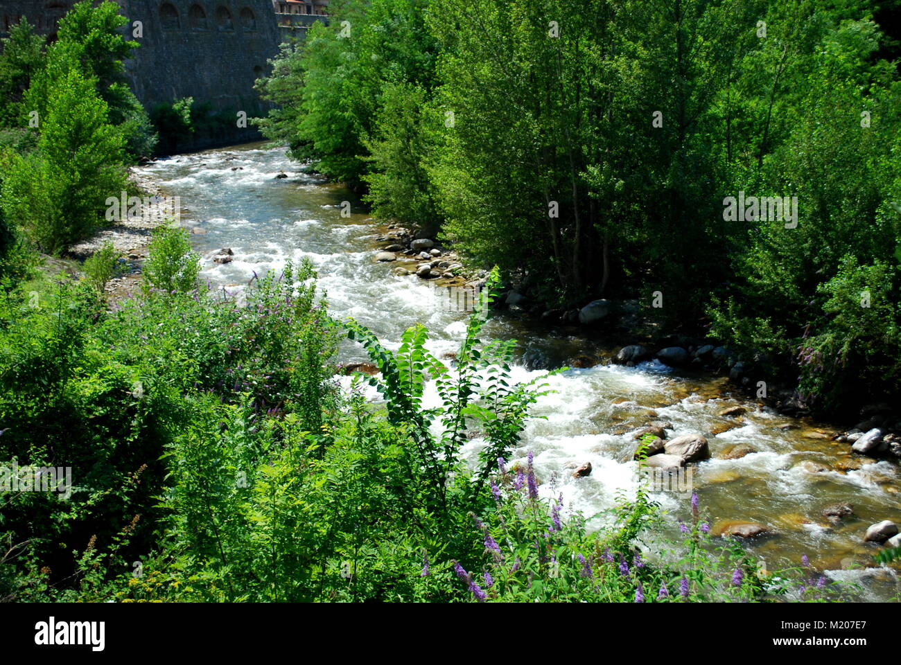 River tet valley france hi-res stock photography and images - Alamy