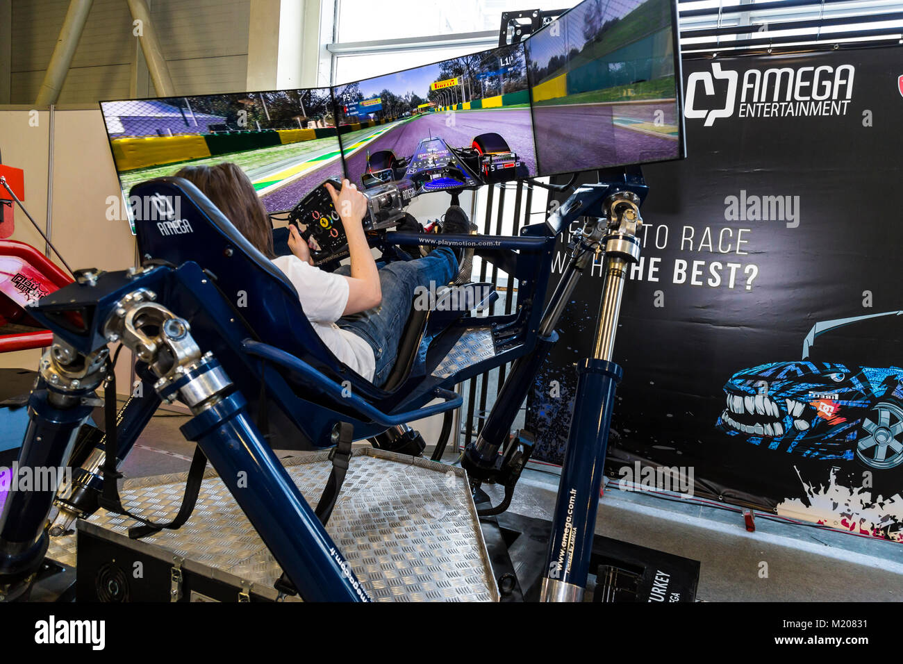 Crowd simulation hi-res stock photography and images - Alamy