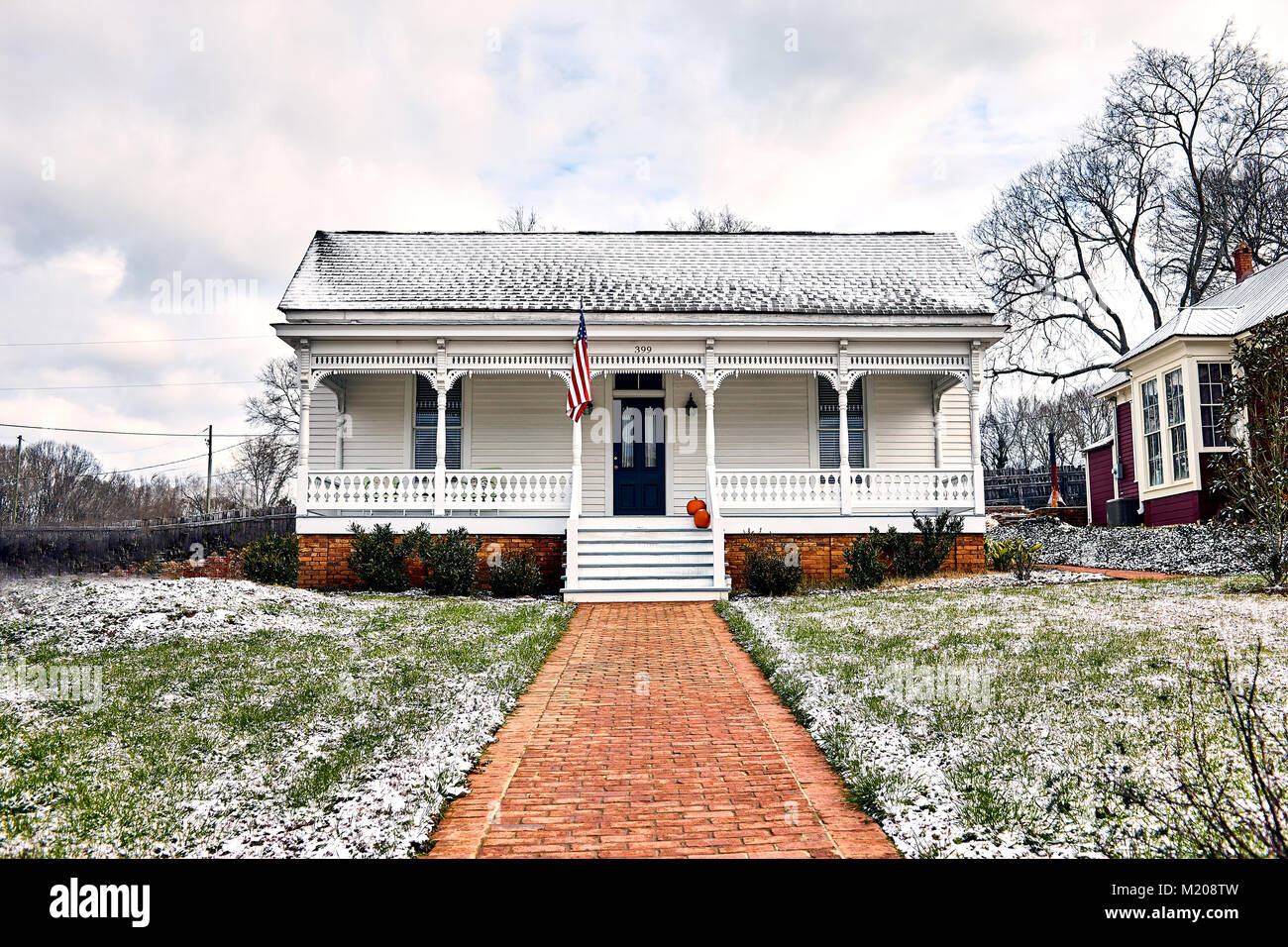Tailgate tailgating hi-res stock photography and images - Alamy
