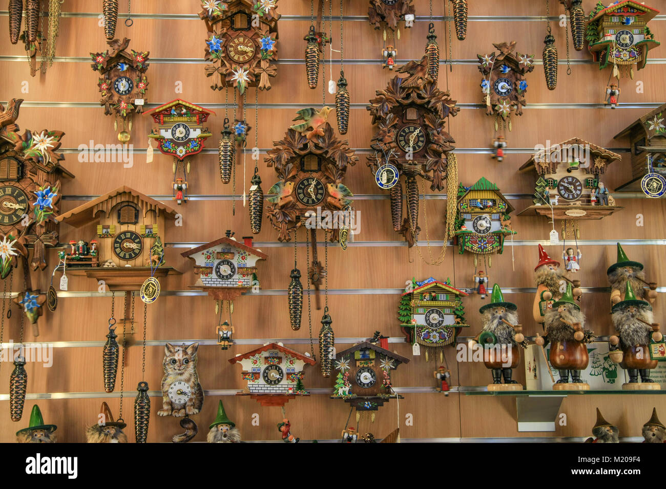 Many watches wall hi-res stock photography and images - Alamy