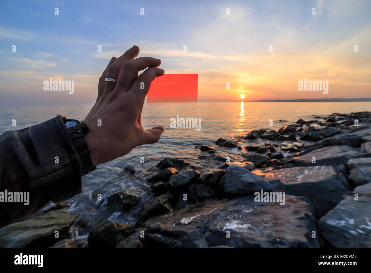 How to red filter effects the image, reverse light image and very ...
