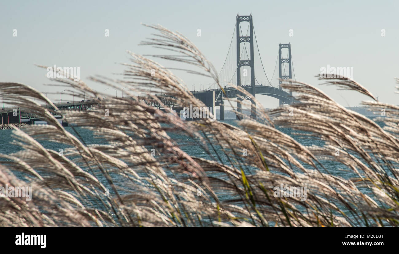 Connecting the peninsulas of michigan hi-res stock photography and ...