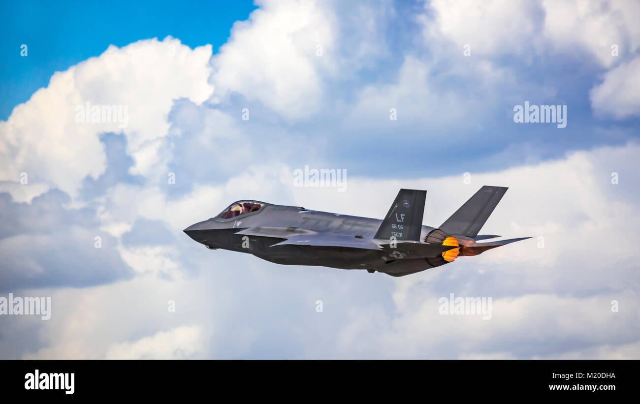 The Lockheed Martin F-35A fighter jet in flight at the 2017 Airshow in ...