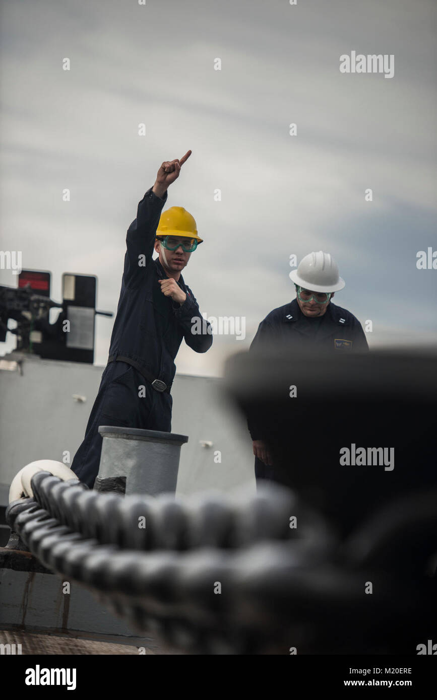 Anchor drop test hi-res stock photography and images - Alamy