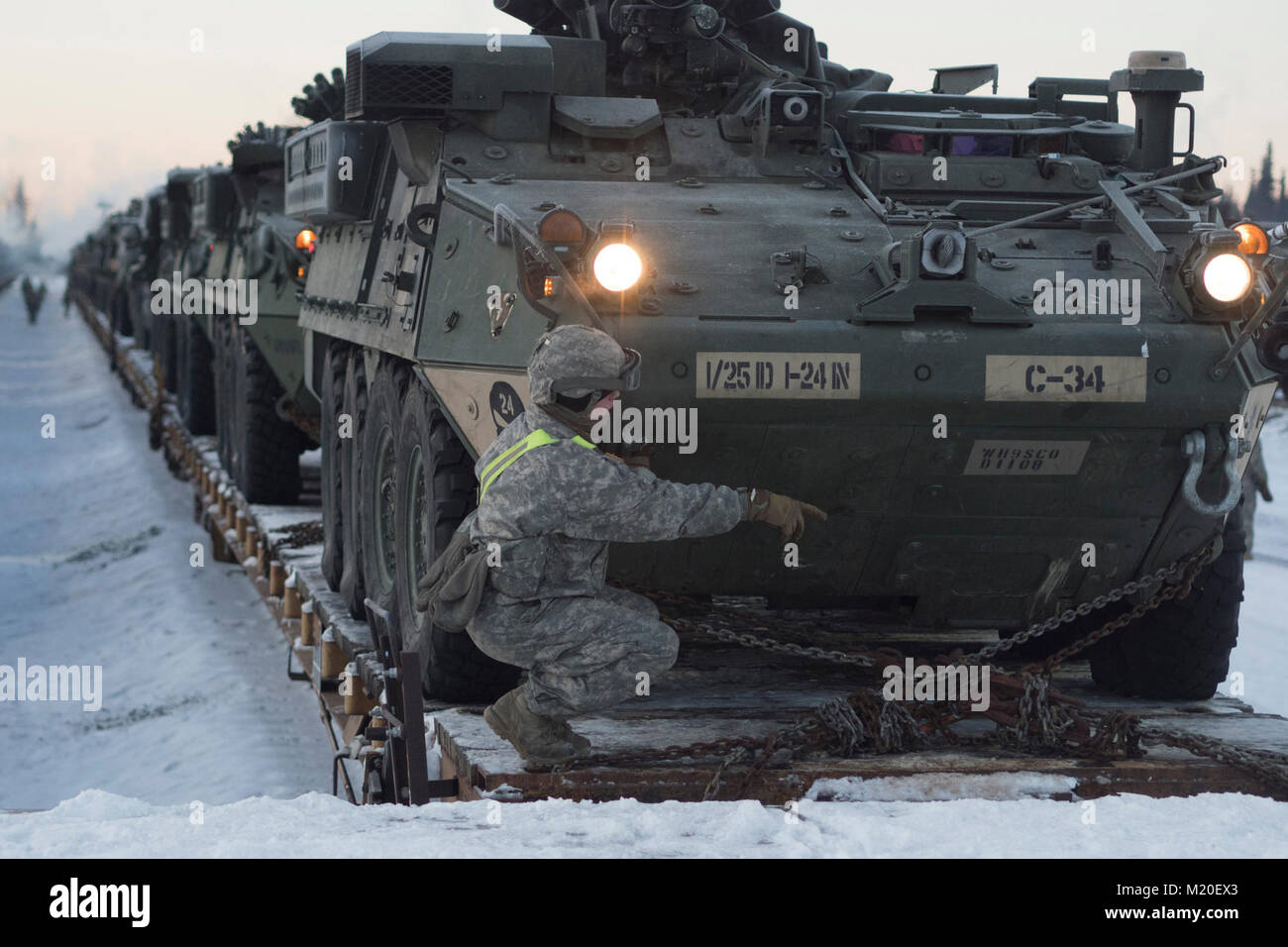 Soldiers assigned to the 1st Stryker Brigade Combat Team, 25th Infantry ...