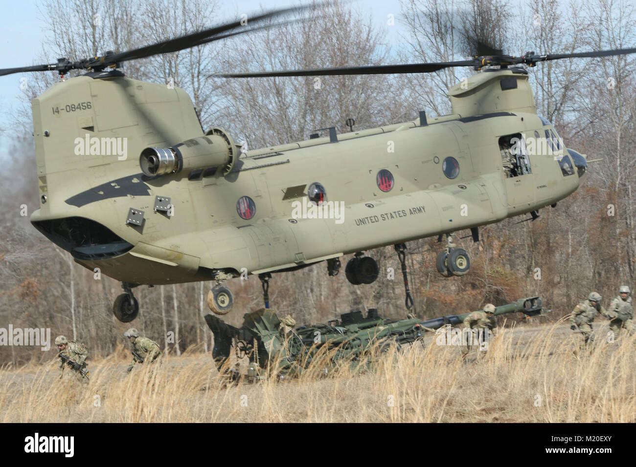 Artillerymen from 3rd Battalion, 320th Field Artillery Regiment, 101st ...