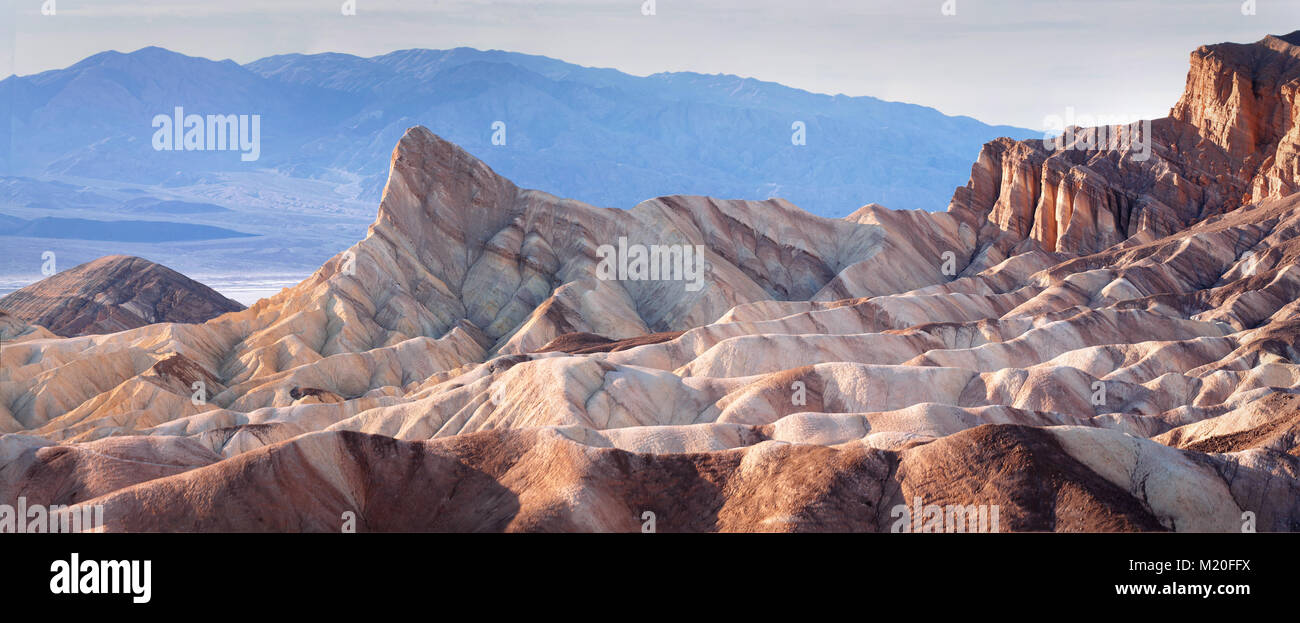 Death valley badlands hike hi-res stock photography and images - Alamy