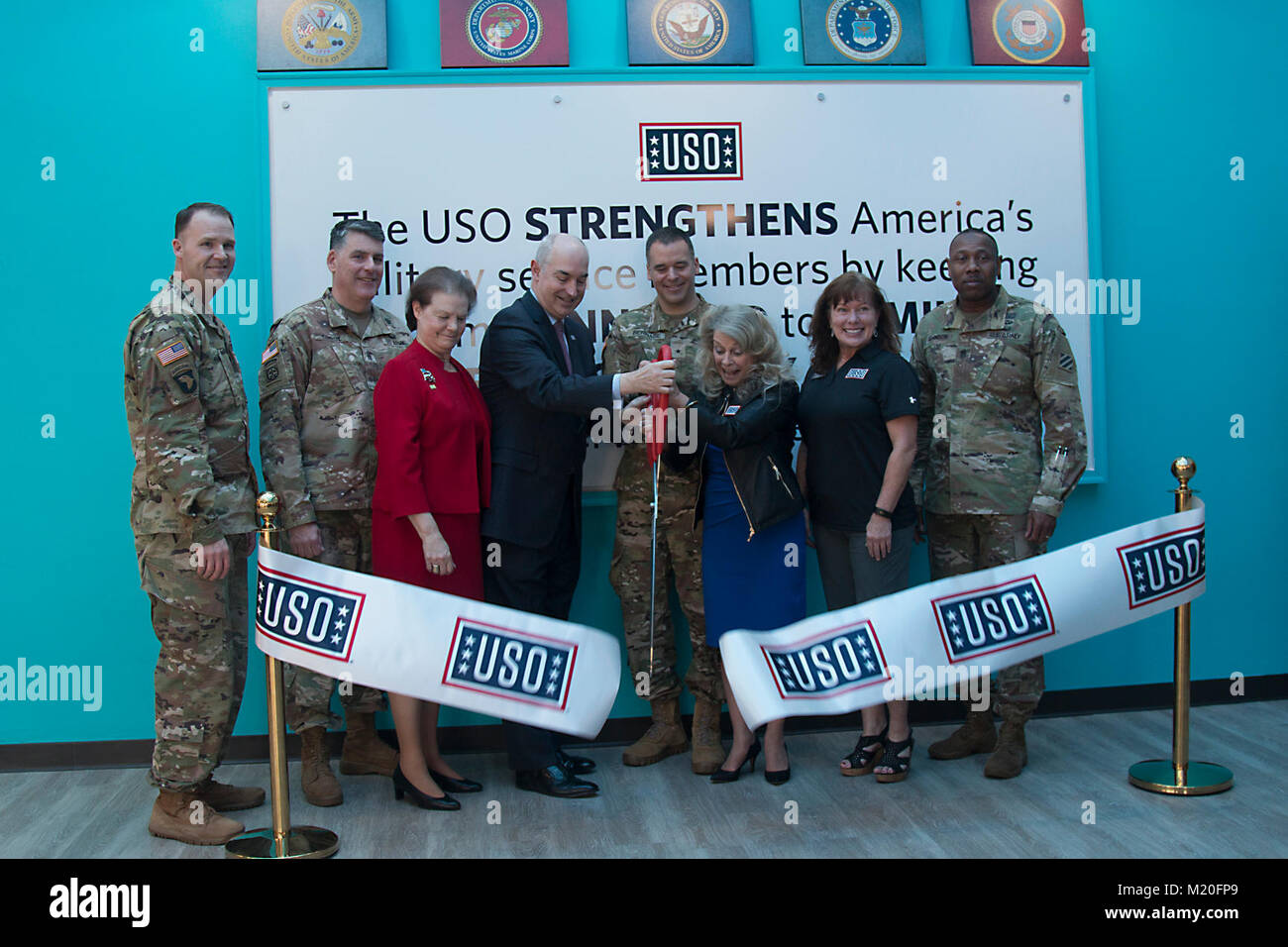World war ii uso hi-res stock photography and images - Alamy