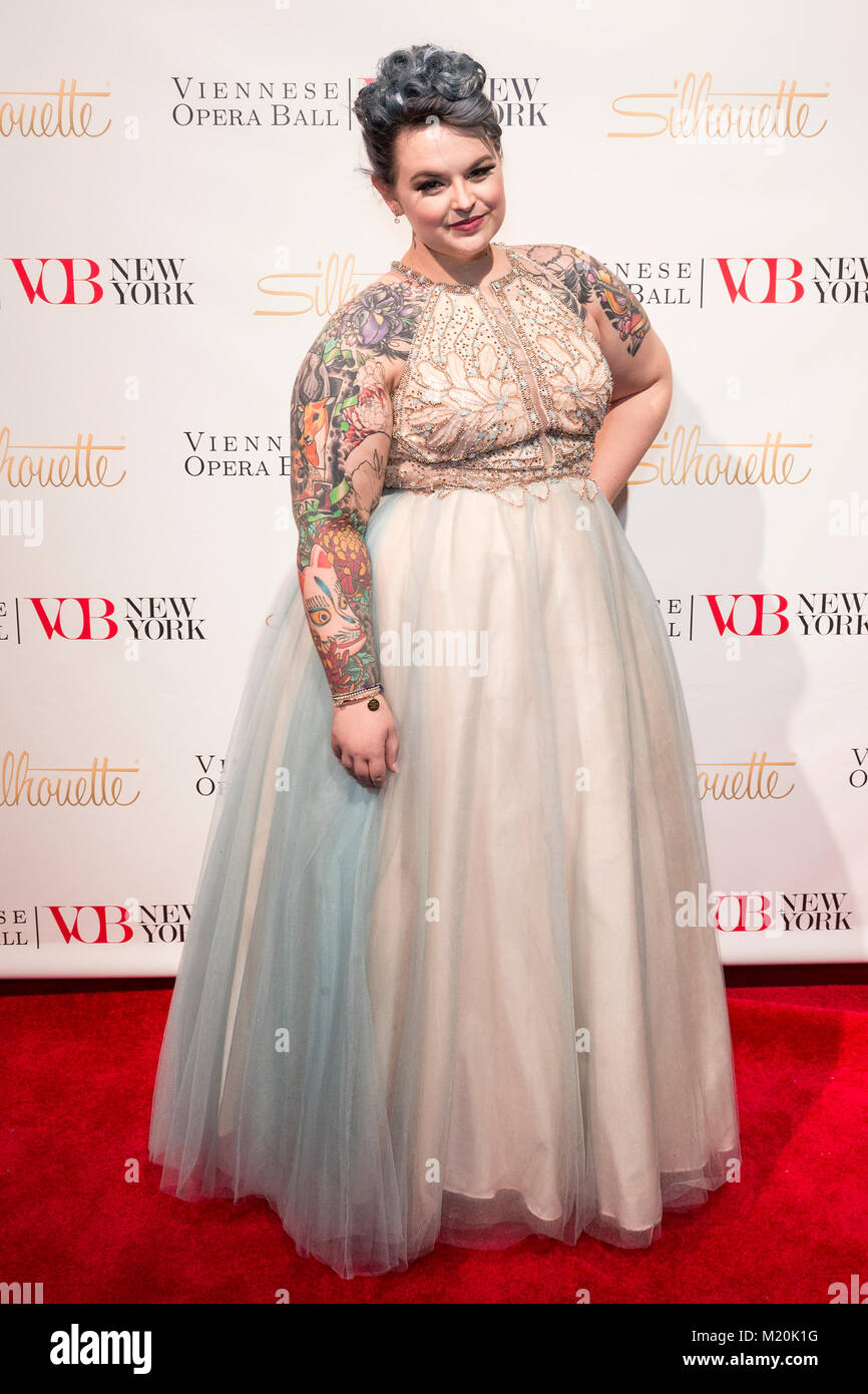 Loryn hi-res stock photography and images - Alamy