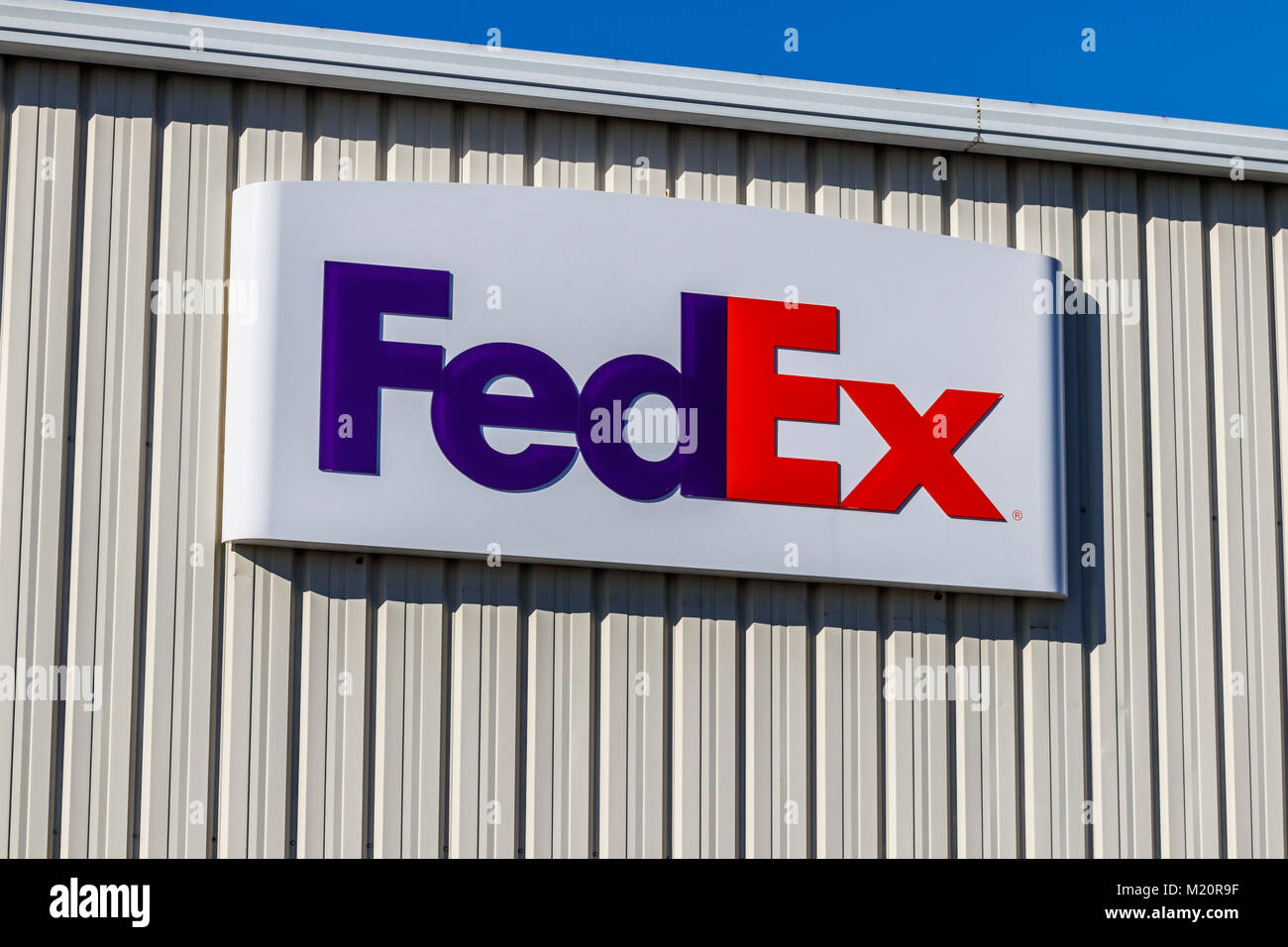 Lafayette - Circa February 2018: Federal Express Signage and Logo at a ...