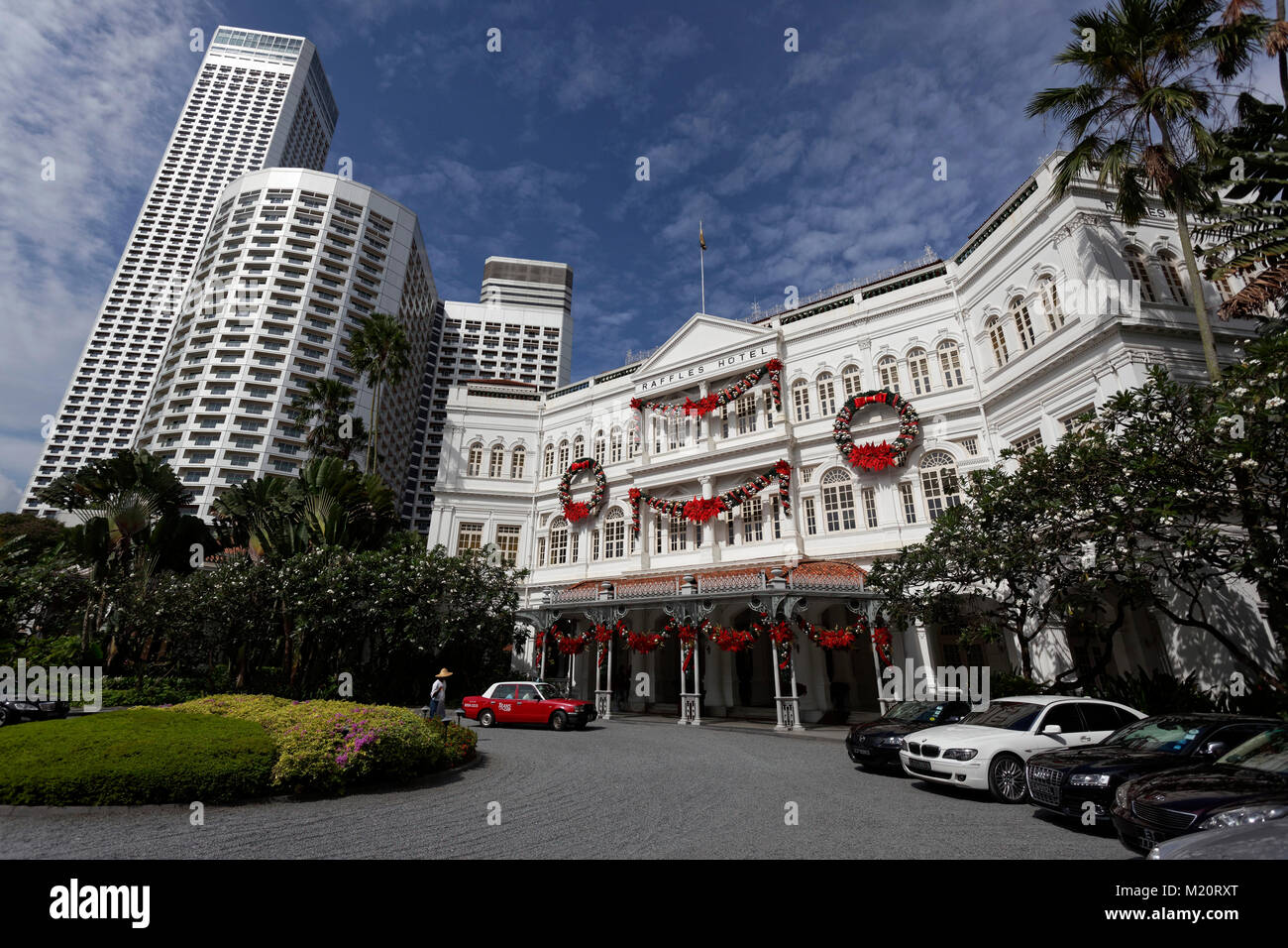 Raffles Hotel in Singapore Stock Photo - Alamy