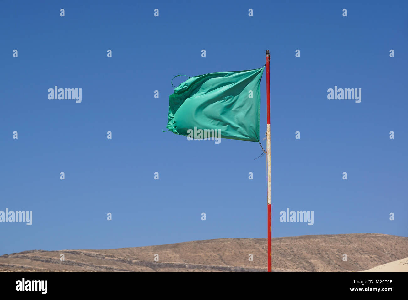 Blank beach flag hi-res stock photography and images - Alamy